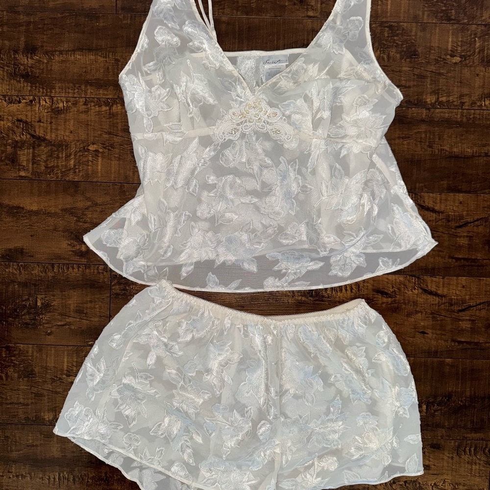Secret Treasures Cream Pajama Set With Lace Detail - Gem